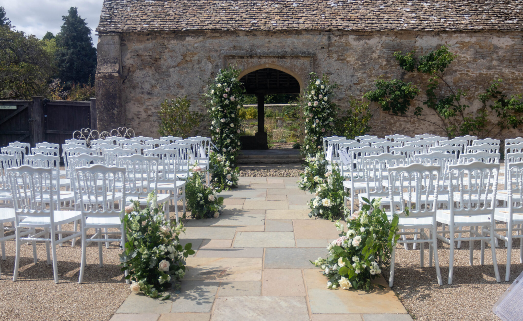 How Much Do Wedding Flowers Cost in the UK? | REBECCA HOBBS FLORAL DESIGN